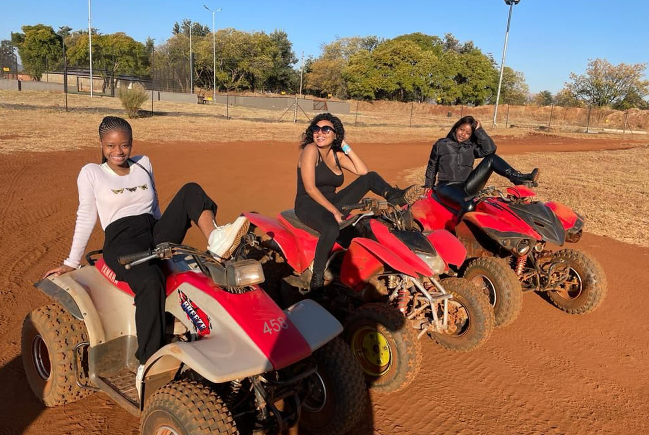 Mogopodi Adventures – Explore The Horizon